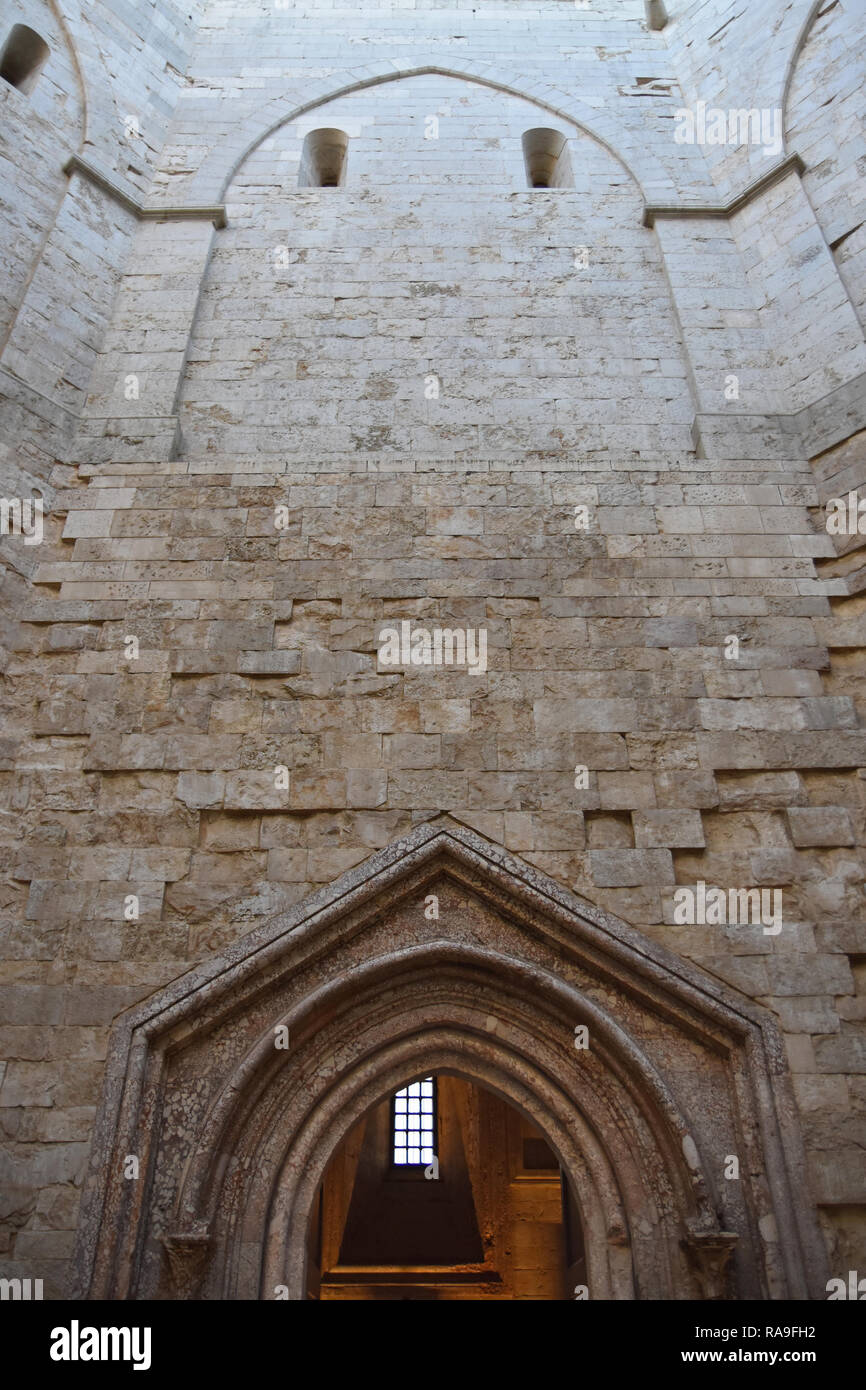 Italy, Castel del Monte, castle of Frederick II of Swabia, UNESCO site ...