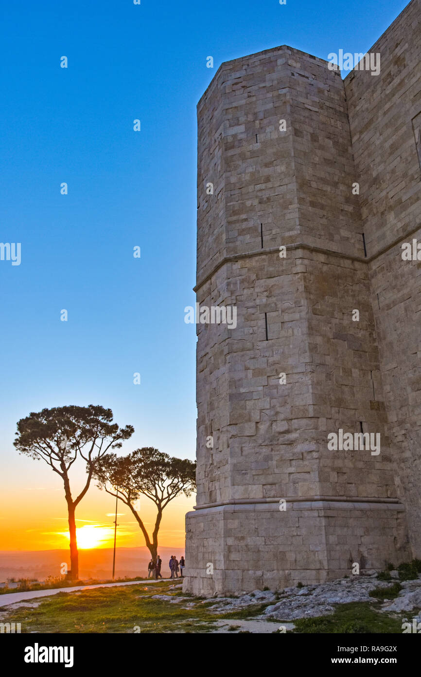 Italy, Castel del Monte, castle of Frederick II of Swabia, UNESCO site ...
