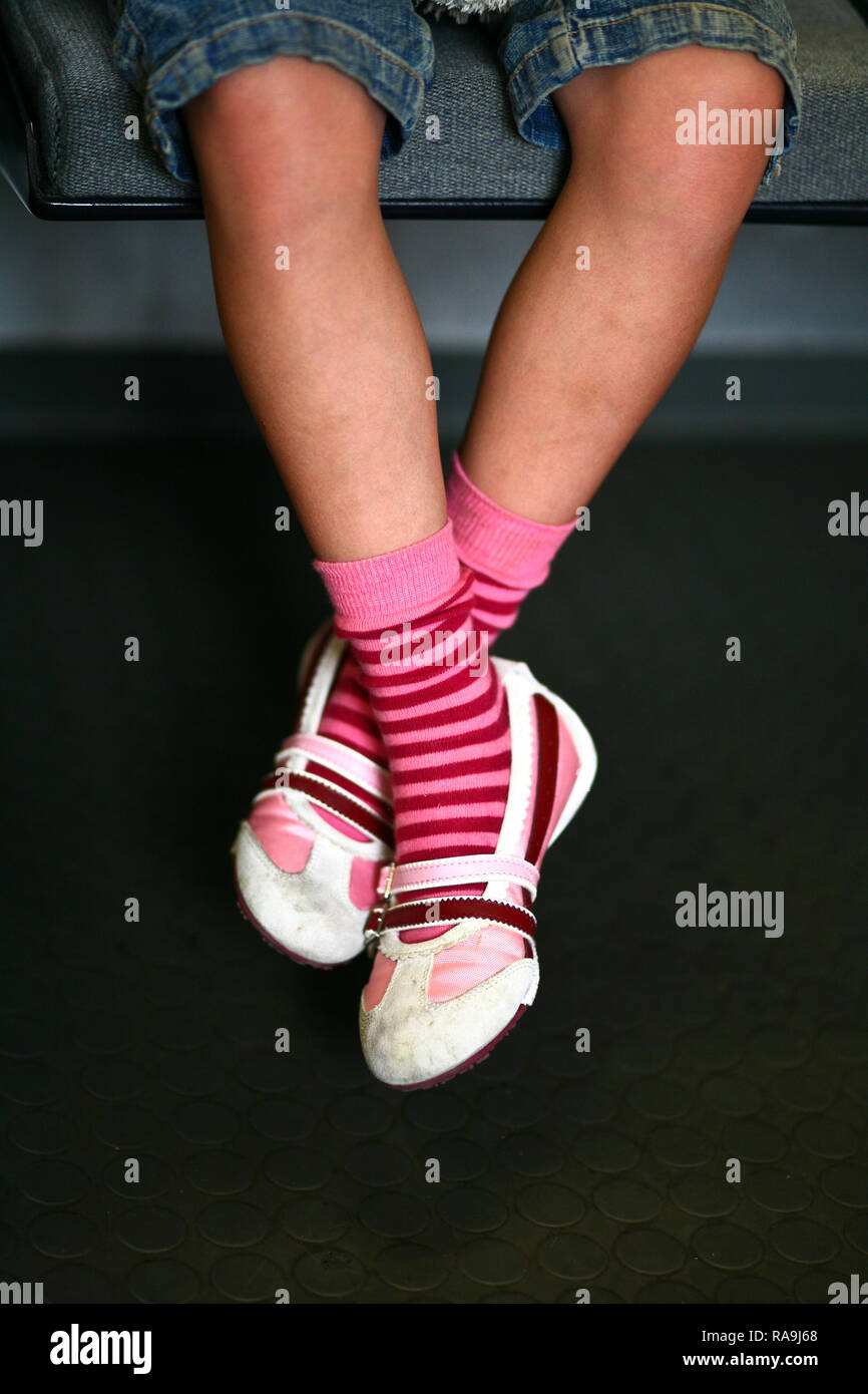 Legs of cute girl child Stock Photo - Alamy