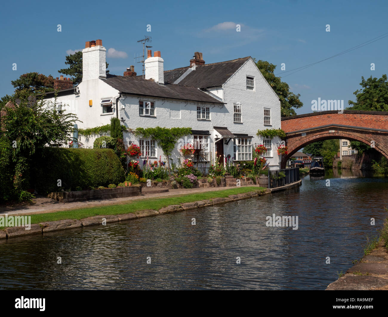 Bridgewater House and Bridgewater Canal at Lymm, Cheshire, England, UK ...
