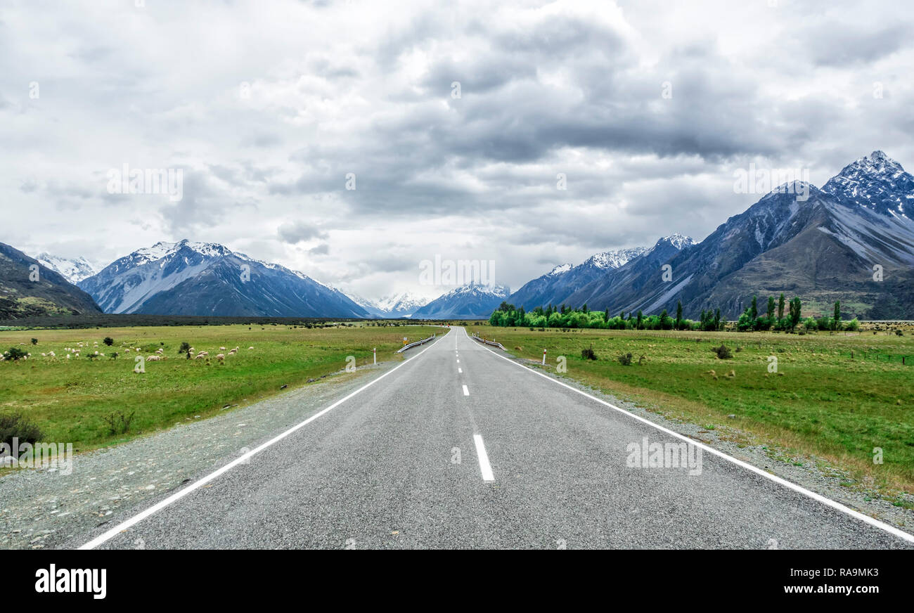 Mount Cook Road, New Zealand, South Island, NZ Stock Photo - Alamy