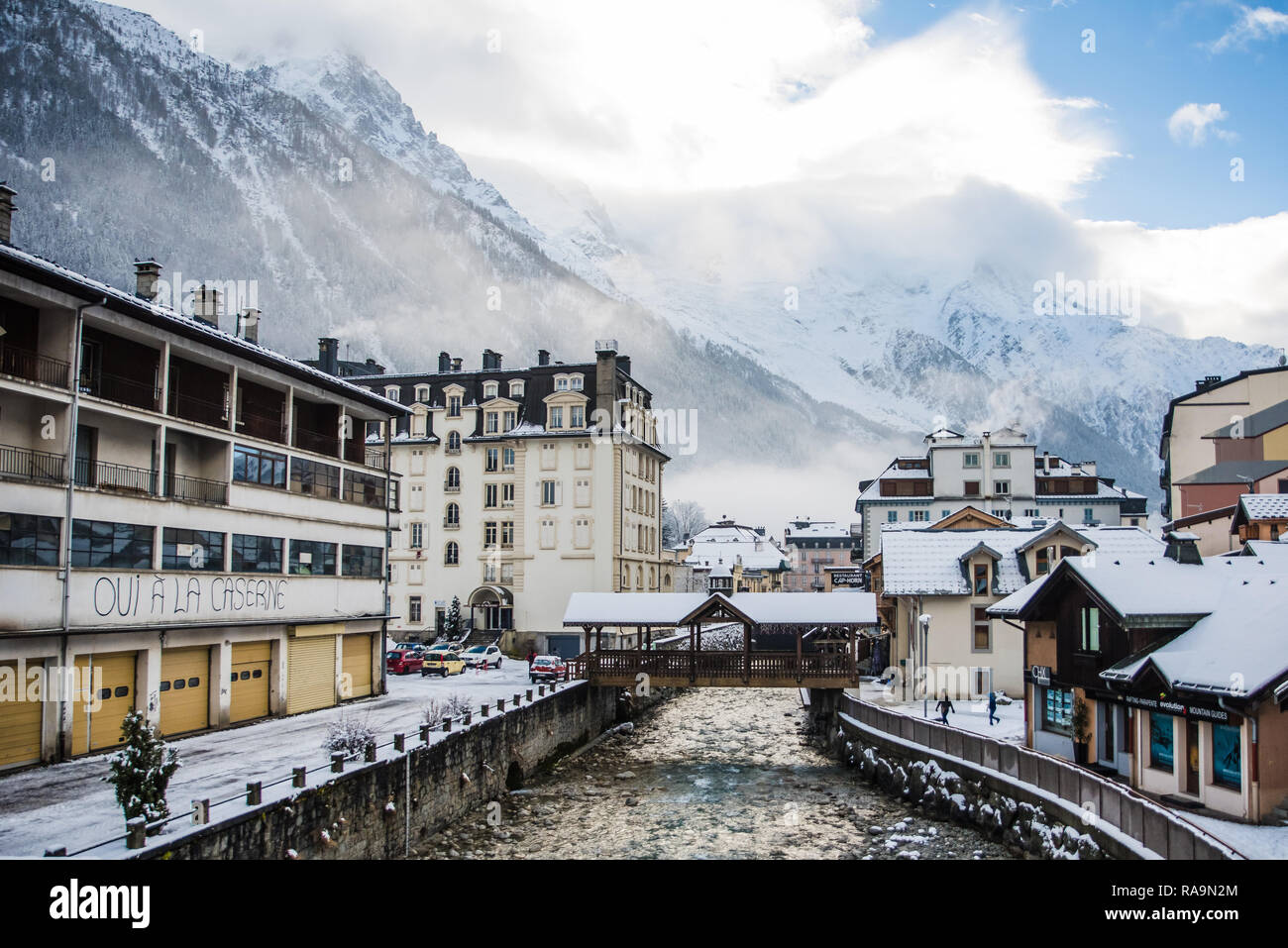 Mont blanc snow bridge hi-res stock photography and images - Alamy