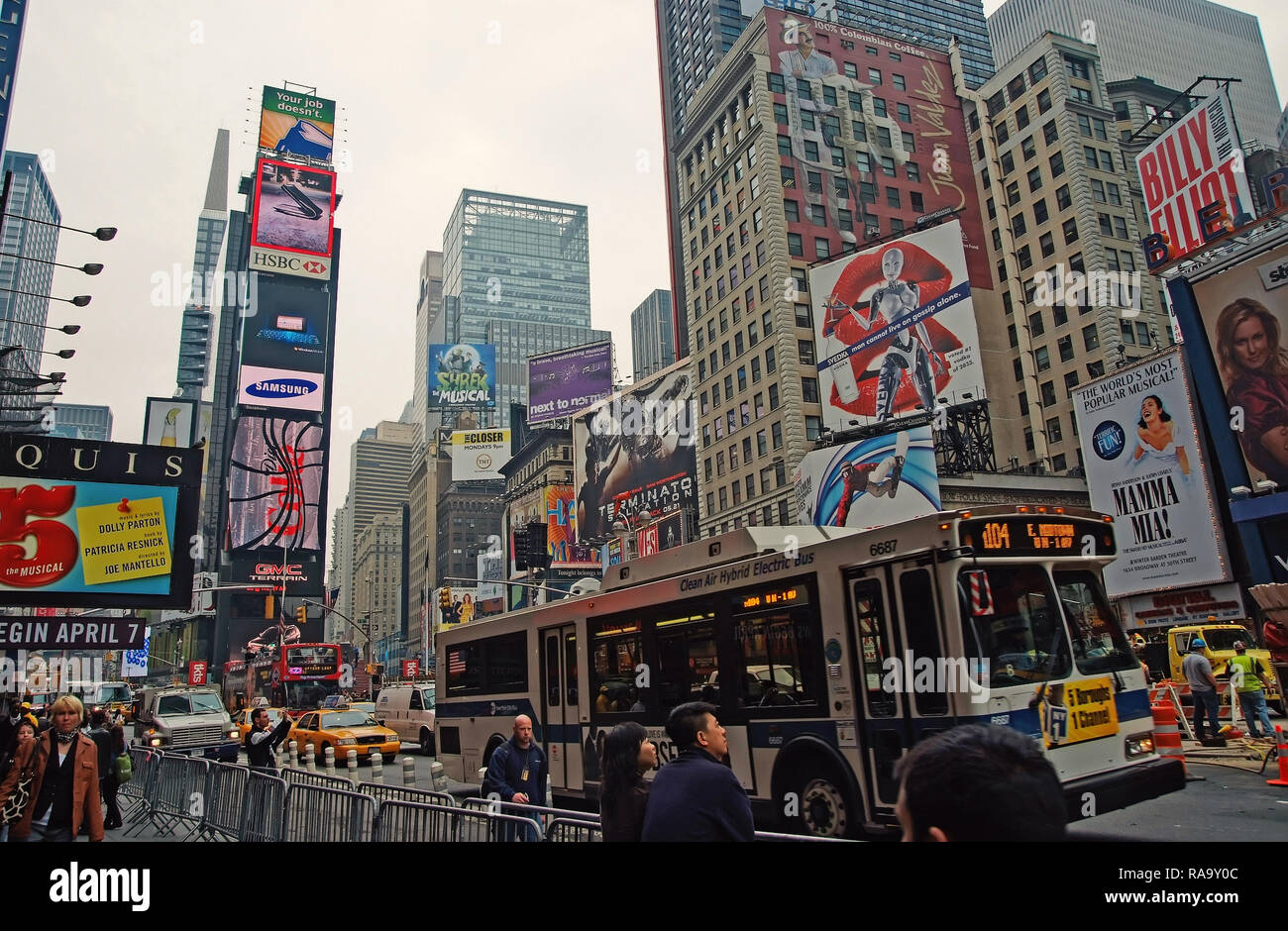 New York, USA - November 13, 2008: times square, commercial center ...