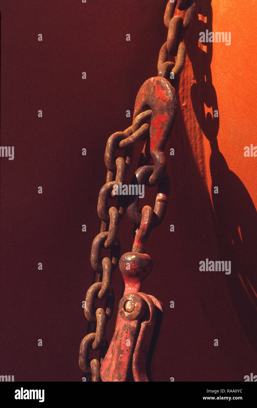 Chain lever hook hi-res stock photography and images - Alamy