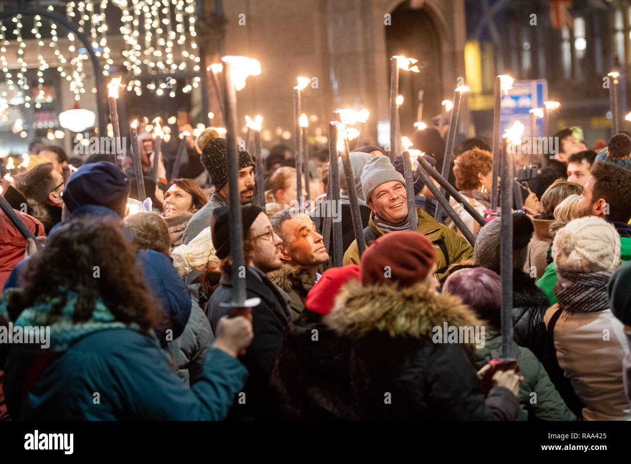 Edinburgh Hogmanay Torchlight Procession Stock Photo - Alamy