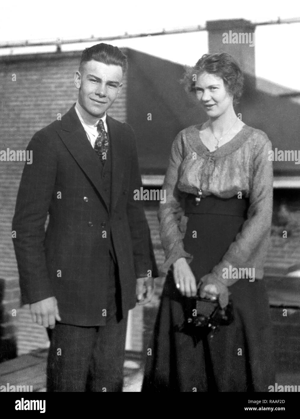 1920s couple hi-res stock photography and images - Alamy