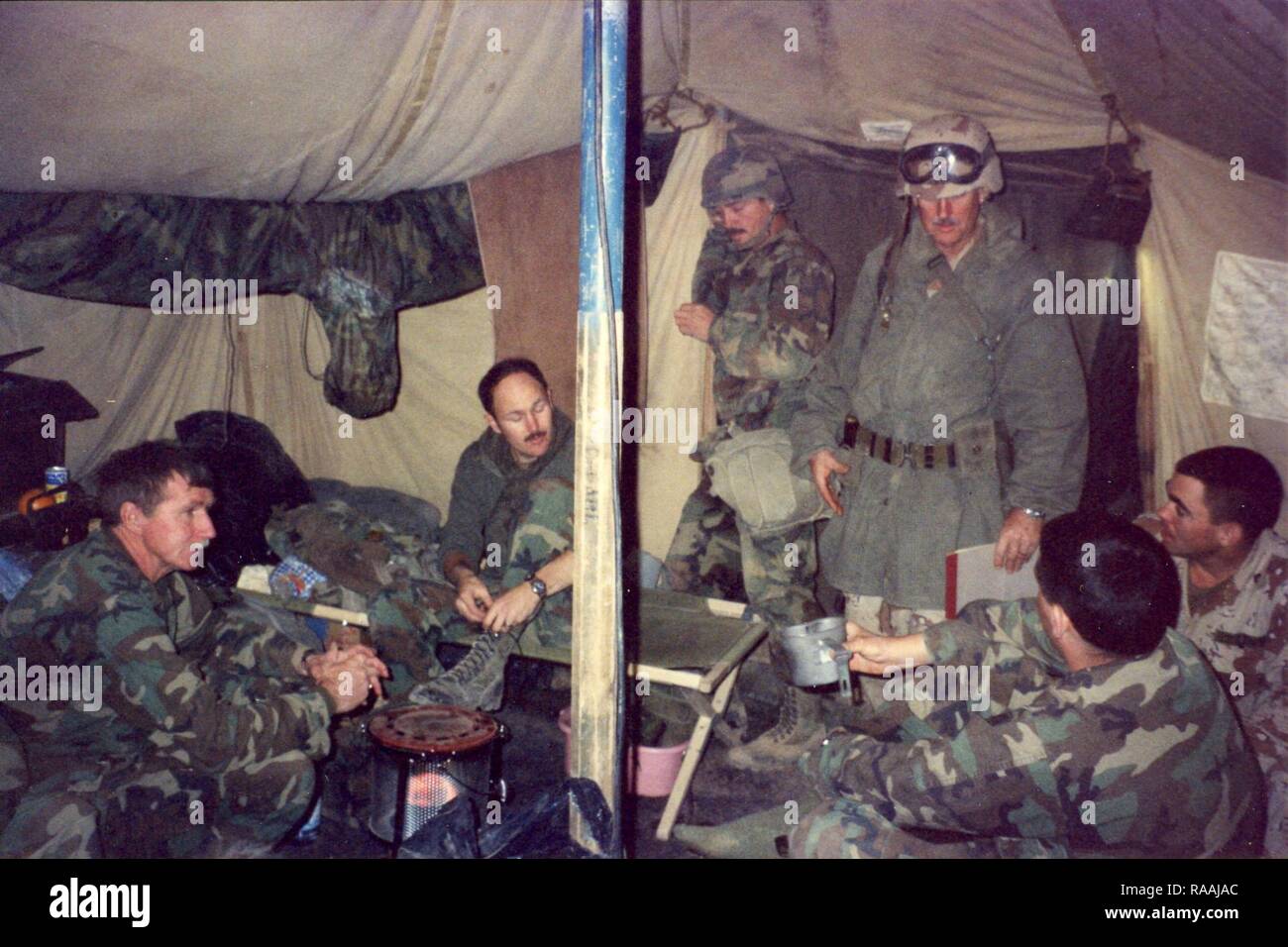 Operation desert storm 1991 hi-res stock photography and images - Alamy