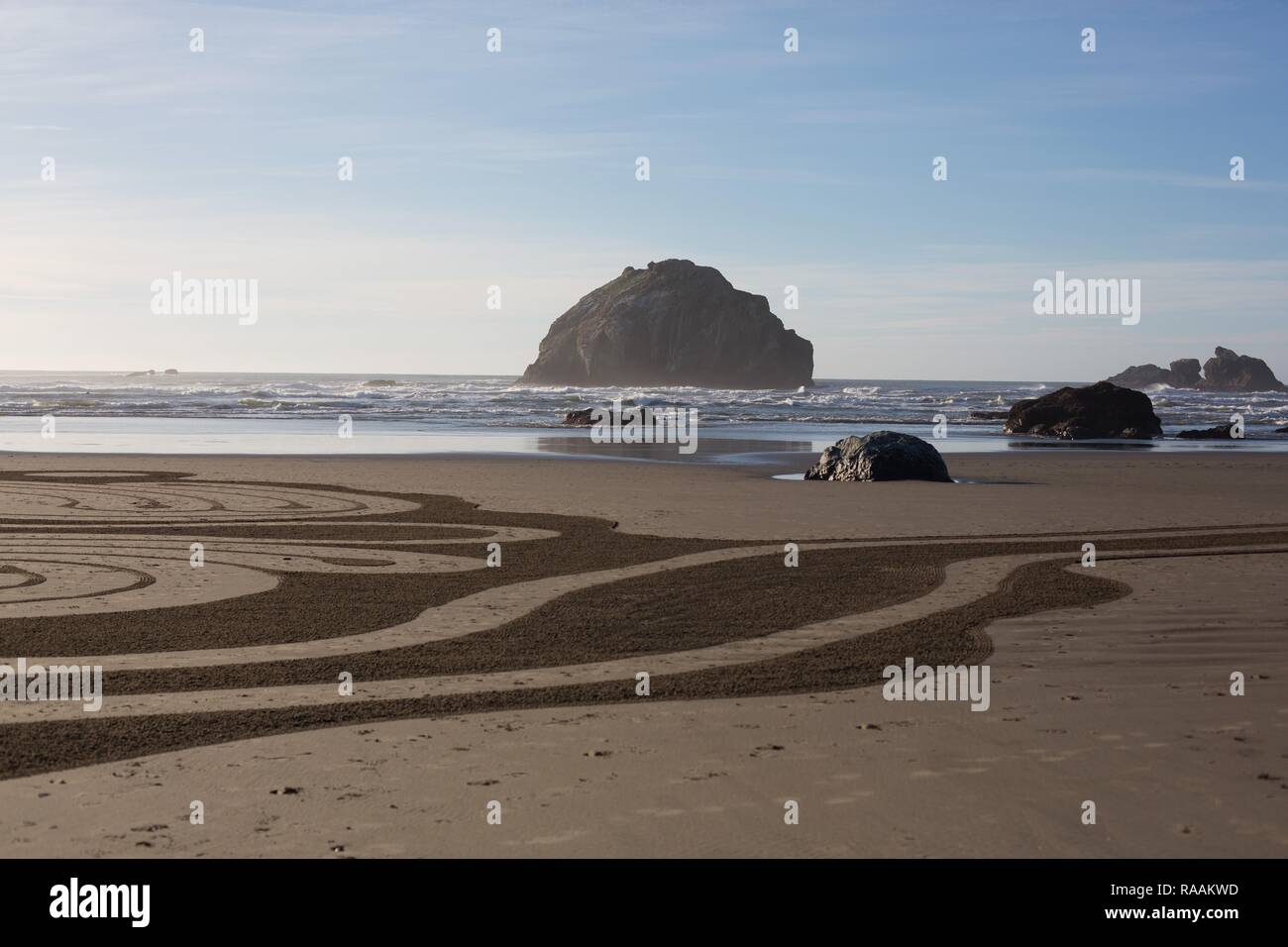 A sand labyrinth created by the group "Circles in the Sand" on Face ...