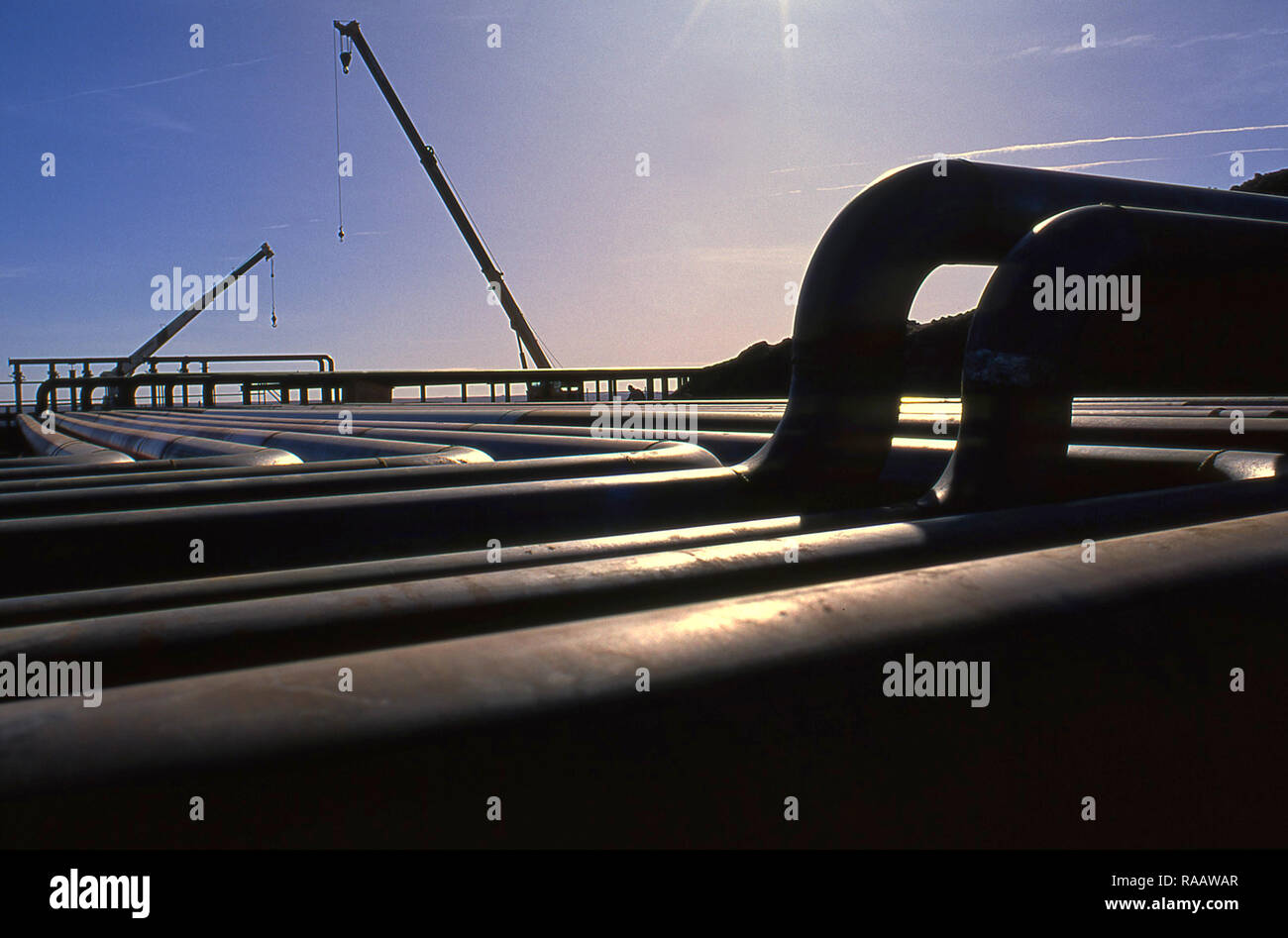 Pipeline and refinery hi-res stock photography and images - Alamy