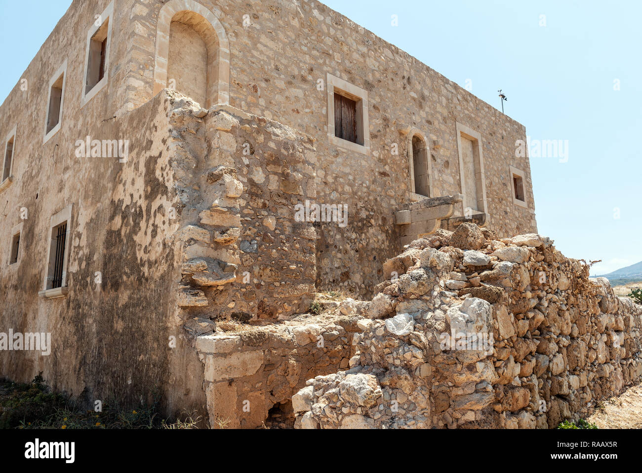 Huge medieval stone wall hi-res stock photography and images - Alamy