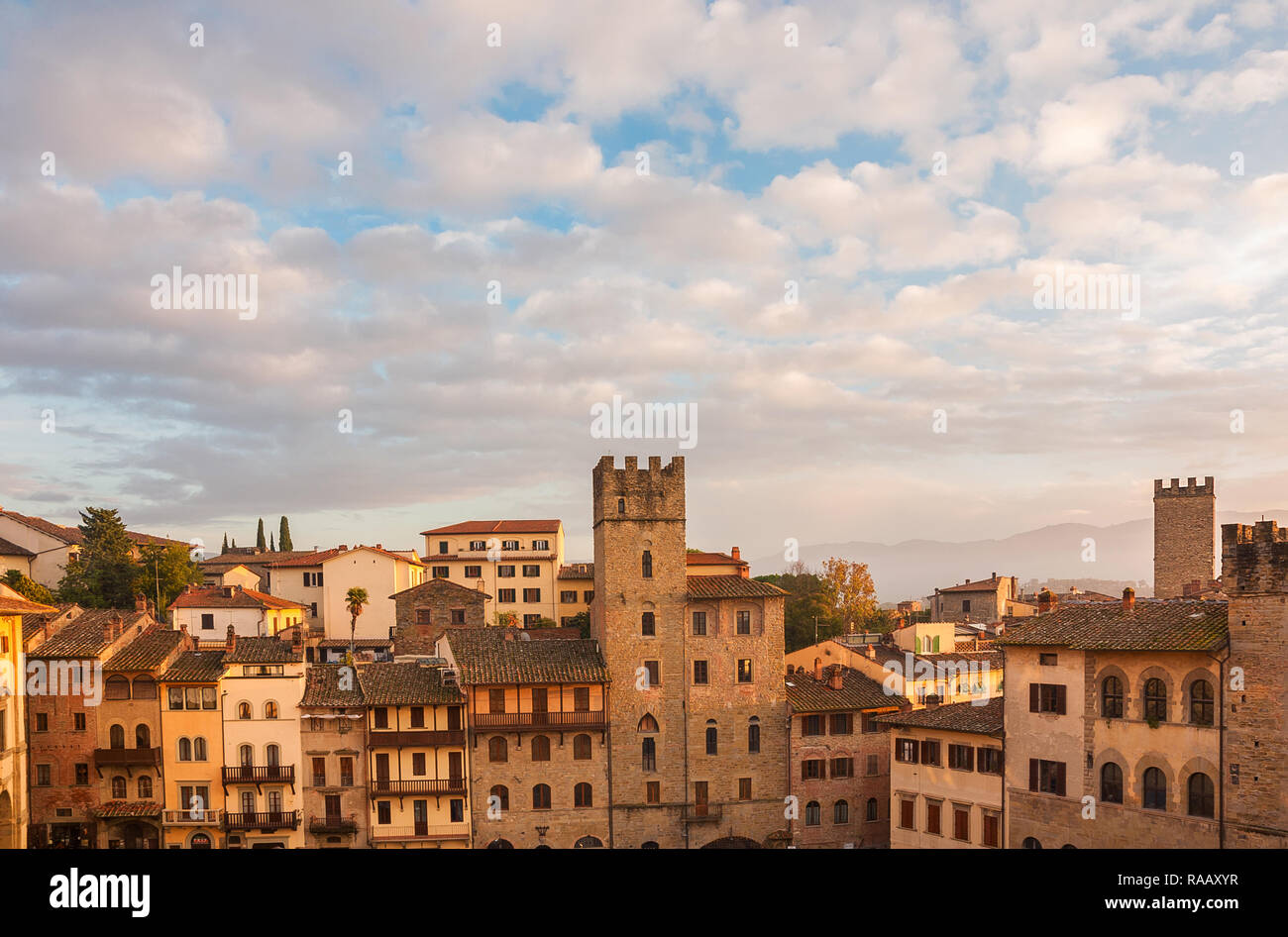 Sunset sky over tuscany hi-res stock photography and images - Alamy