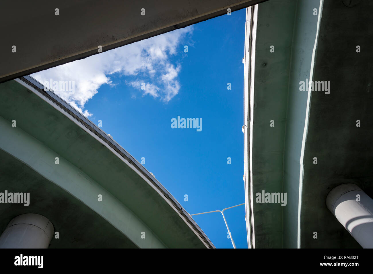 Concrete triangle hi-res stock photography and images - Alamy