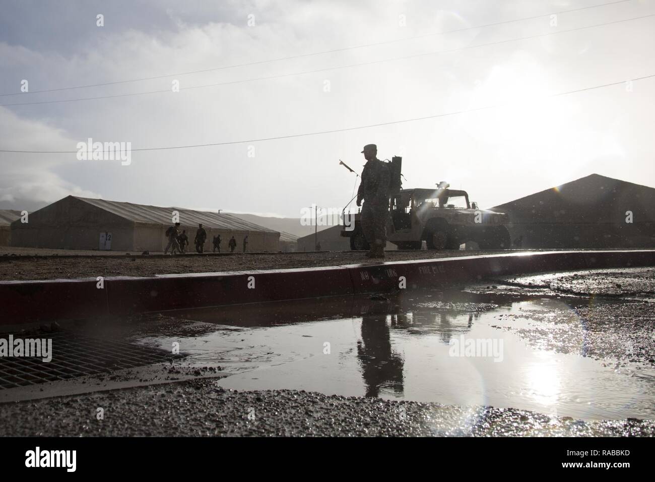 Military exercises in rain hi-res stock photography and images - Alamy