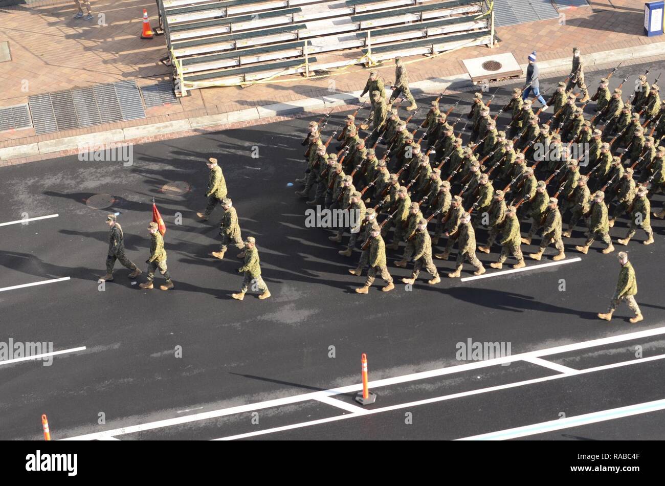 Us marine corps ceremonial guard hi-res stock photography and images ...