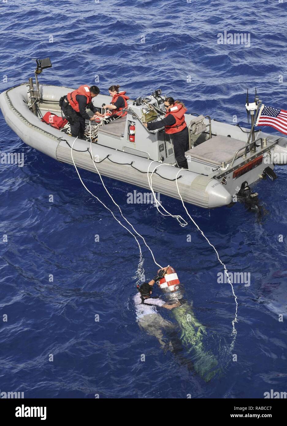 U s navy search rescue swimmers hi-res stock photography and images - Alamy