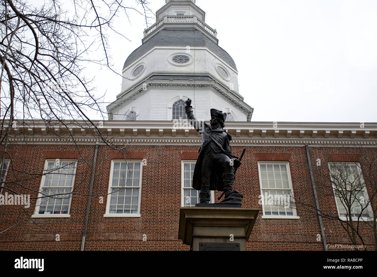 Statue in front maryland state hi-res stock photography and images - Alamy