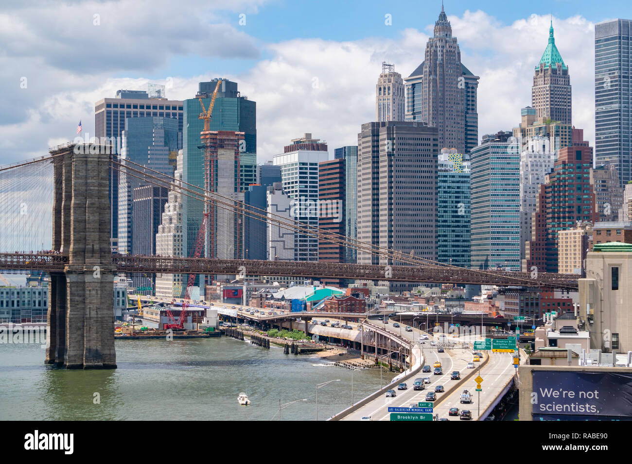 Manhattan skyline and Brooklyn Bridge in daytime Stock Photo - Alamy