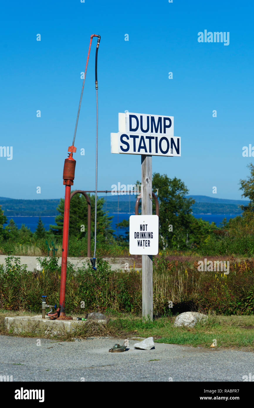 Dumpstation hi-res stock photography and images - Alamy