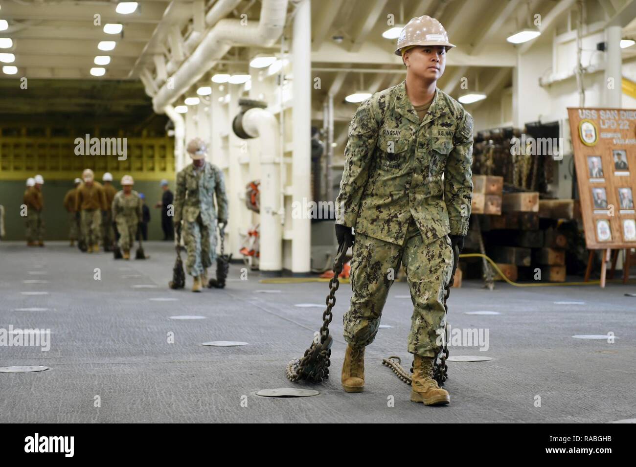 PORT HUENEME, Calif. (Jan. 26, 2017) - Equipment Operator 3rd Class ...
