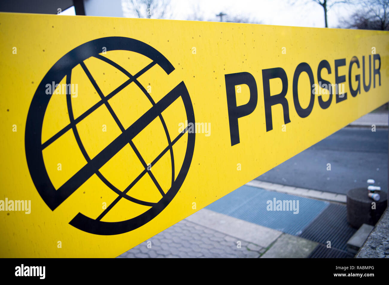 Logo prosegur hi-res stock photography and images - Alamy