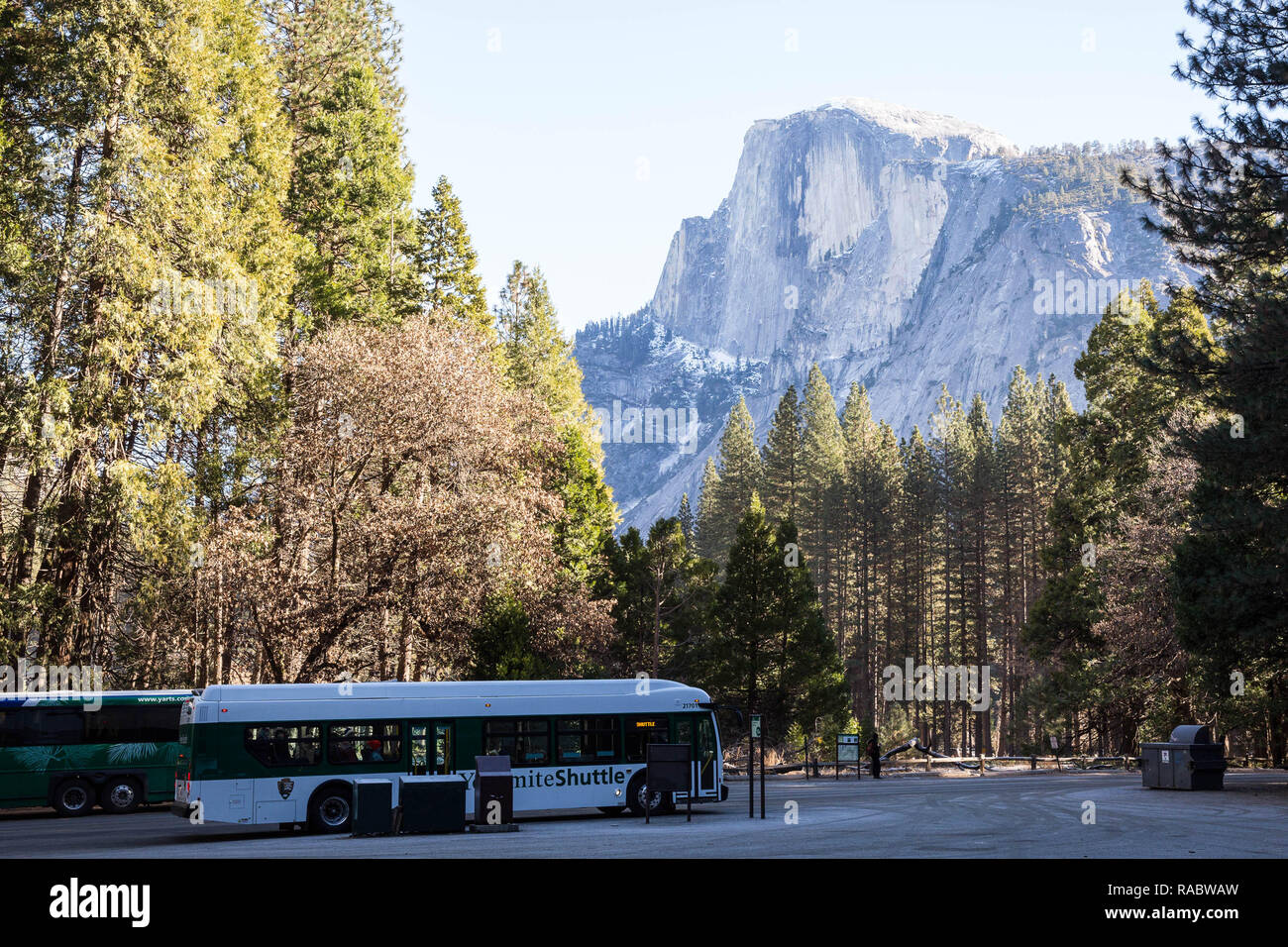 Shuttle bus in yosemite national hi-res stock photography and images ...
