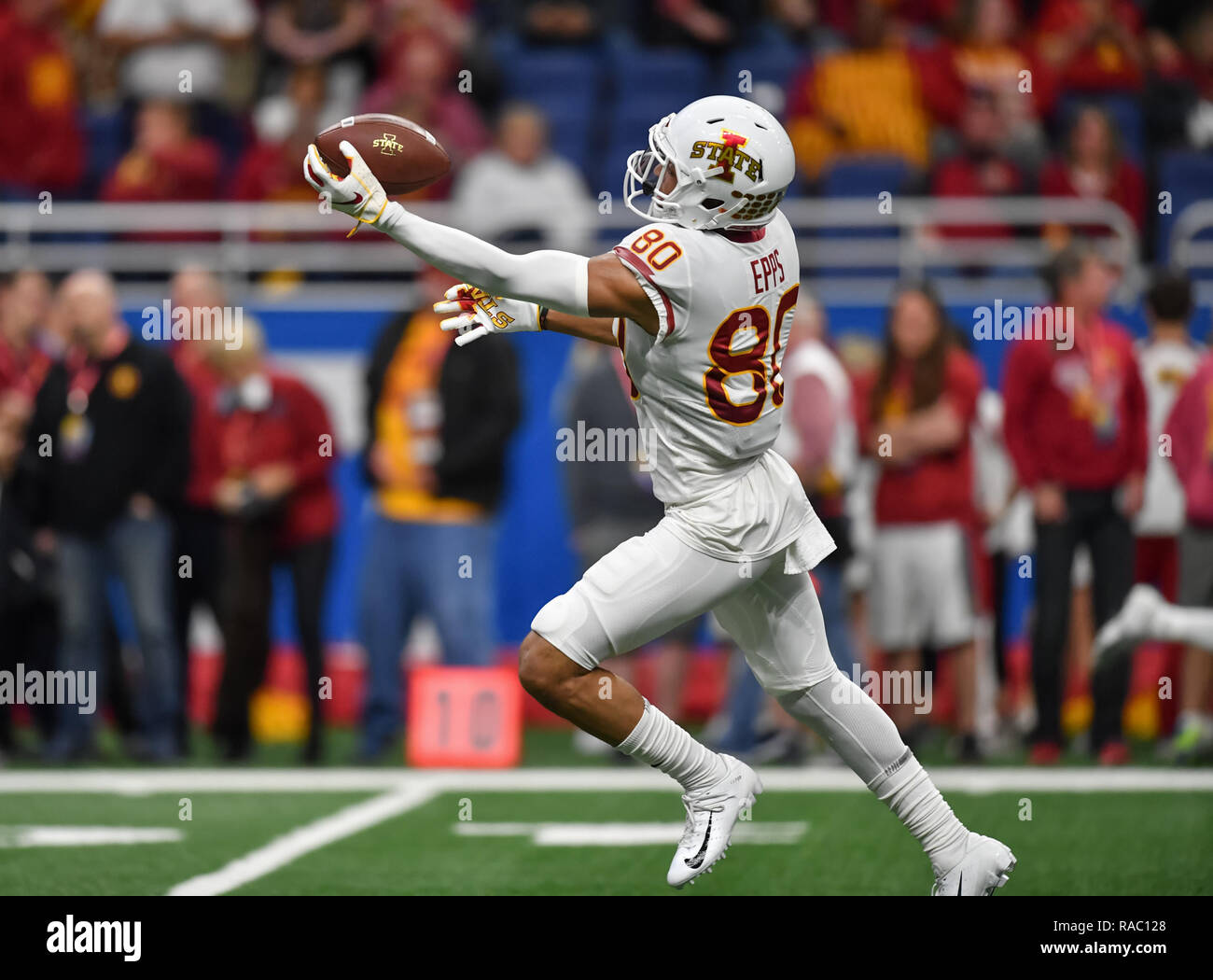 San Antonio, TX, USA. 28th Dec, 2018. Iowa State receiver, Carson Epps ...