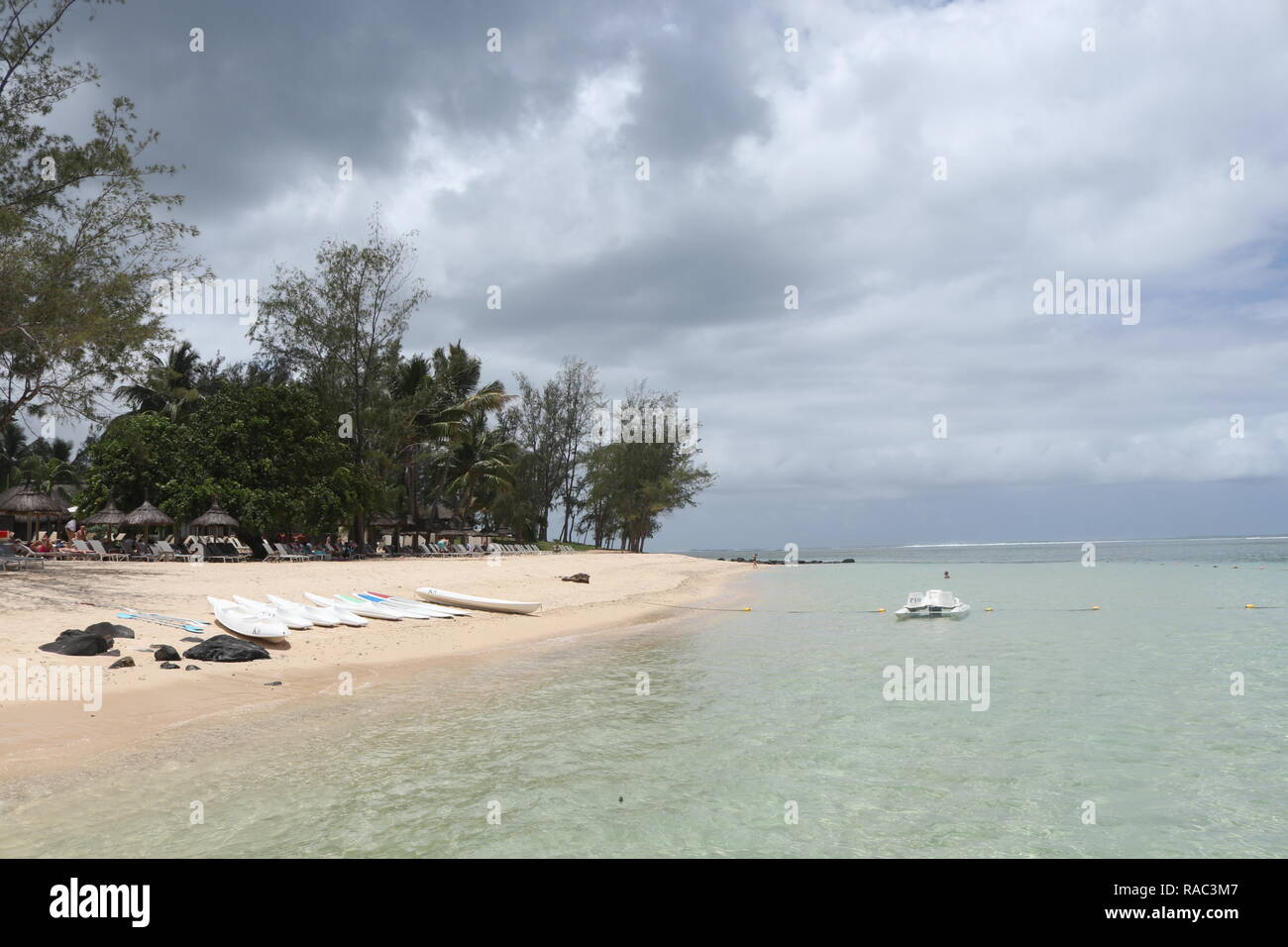 Sandy tropical beach sunset mauritius hi-res stock photography and ...