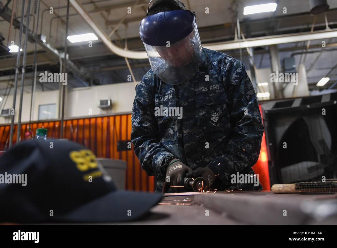 JACKSONVILLE, Fla. (Jan. 11, 2016) – Hull Maintenance Technician Seaman ...