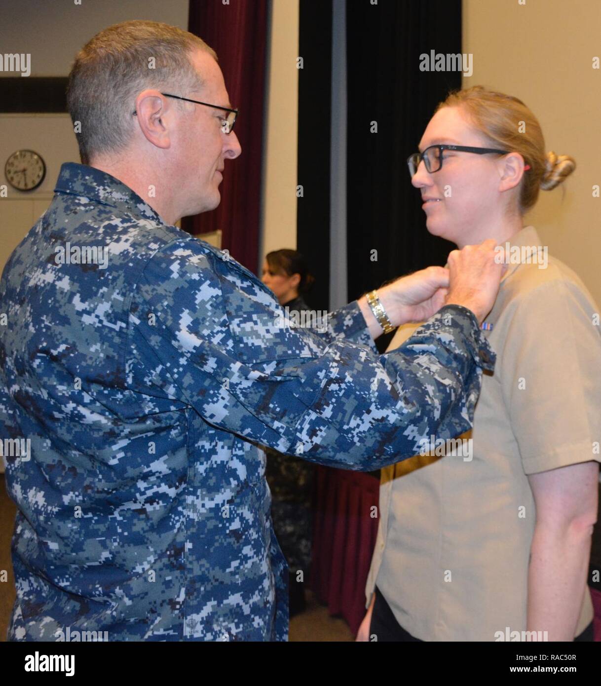 BREMERTON, Wash. (Jan. 11, 2017) – Cdr. Brian Rednour, Naval Base ...