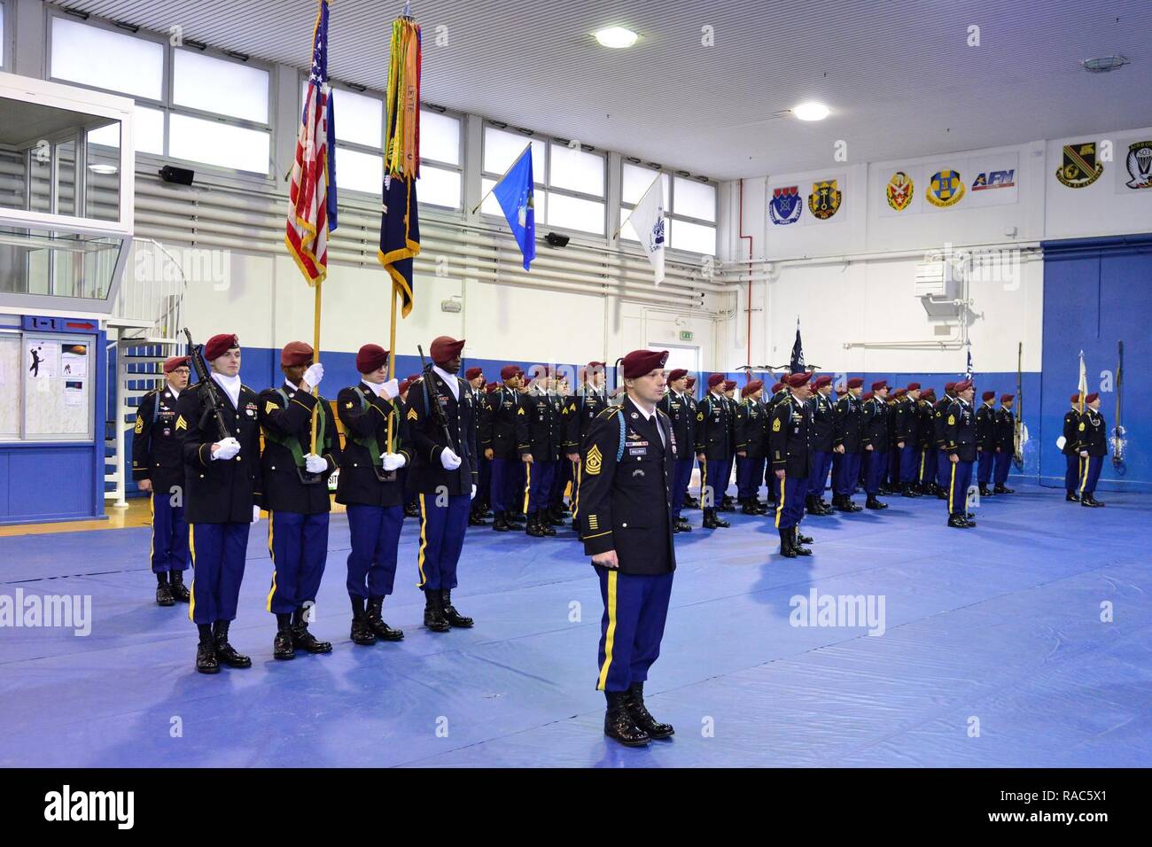 Command sgt maj christopher l mullinax hi-res stock photography and ...