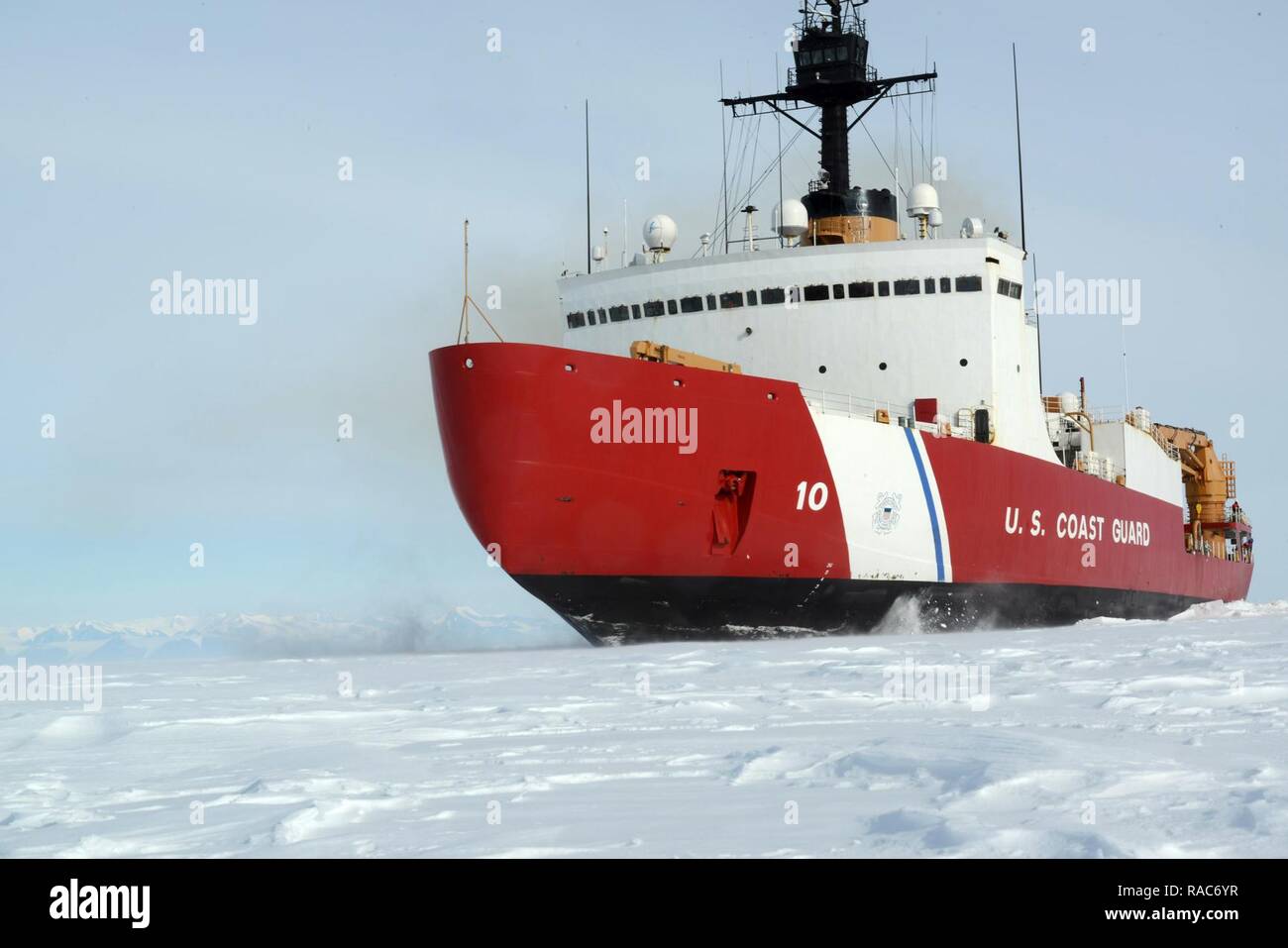500 ton ship hi-res stock photography and images - Alamy