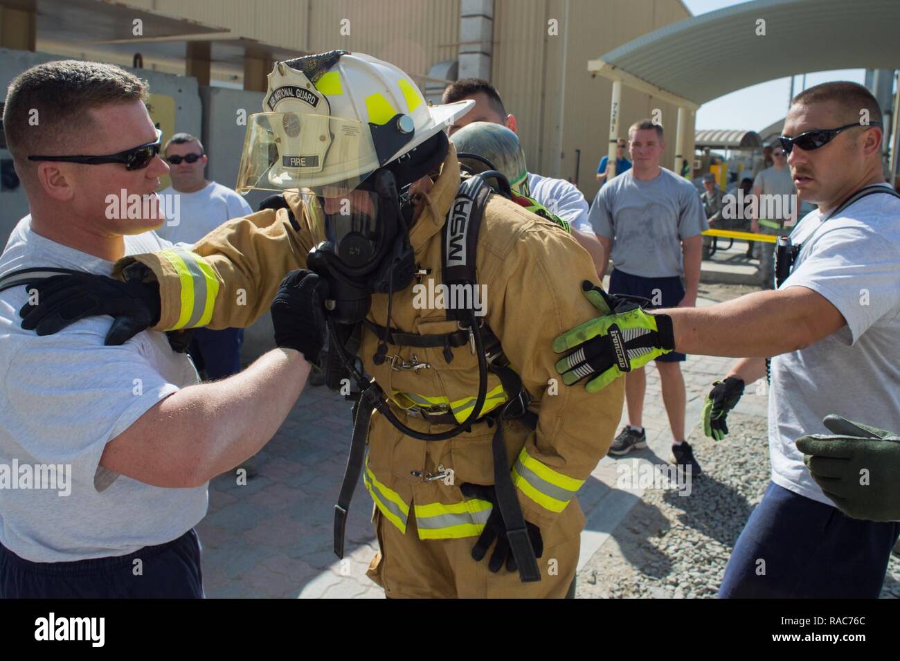 Combined hoisting hi-res stock photography and images - Alamy