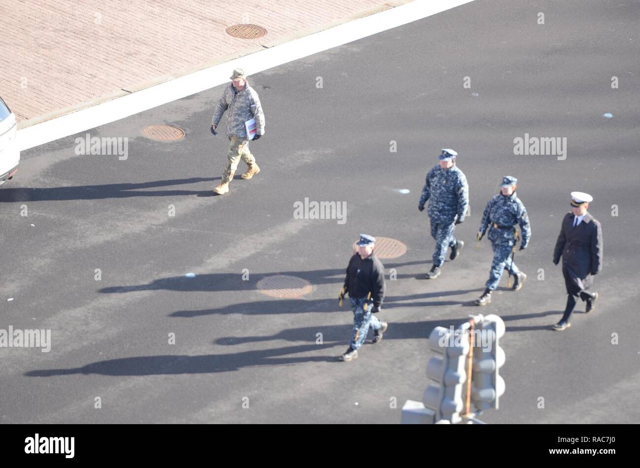 Us navy in white dress hi-res stock photography and images - Alamy