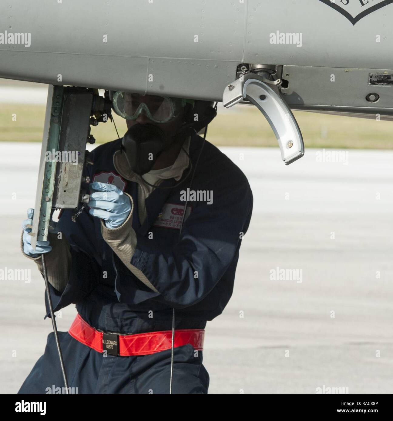 18th aircraft maintenance squadron hi-res stock photography and images ...