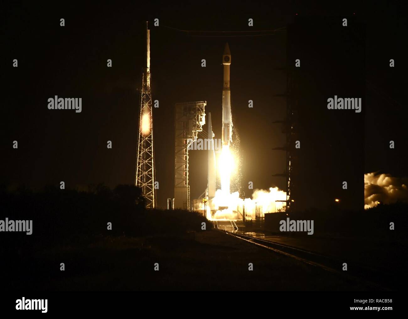 Space based infrared system hi-res stock photography and images - Alamy