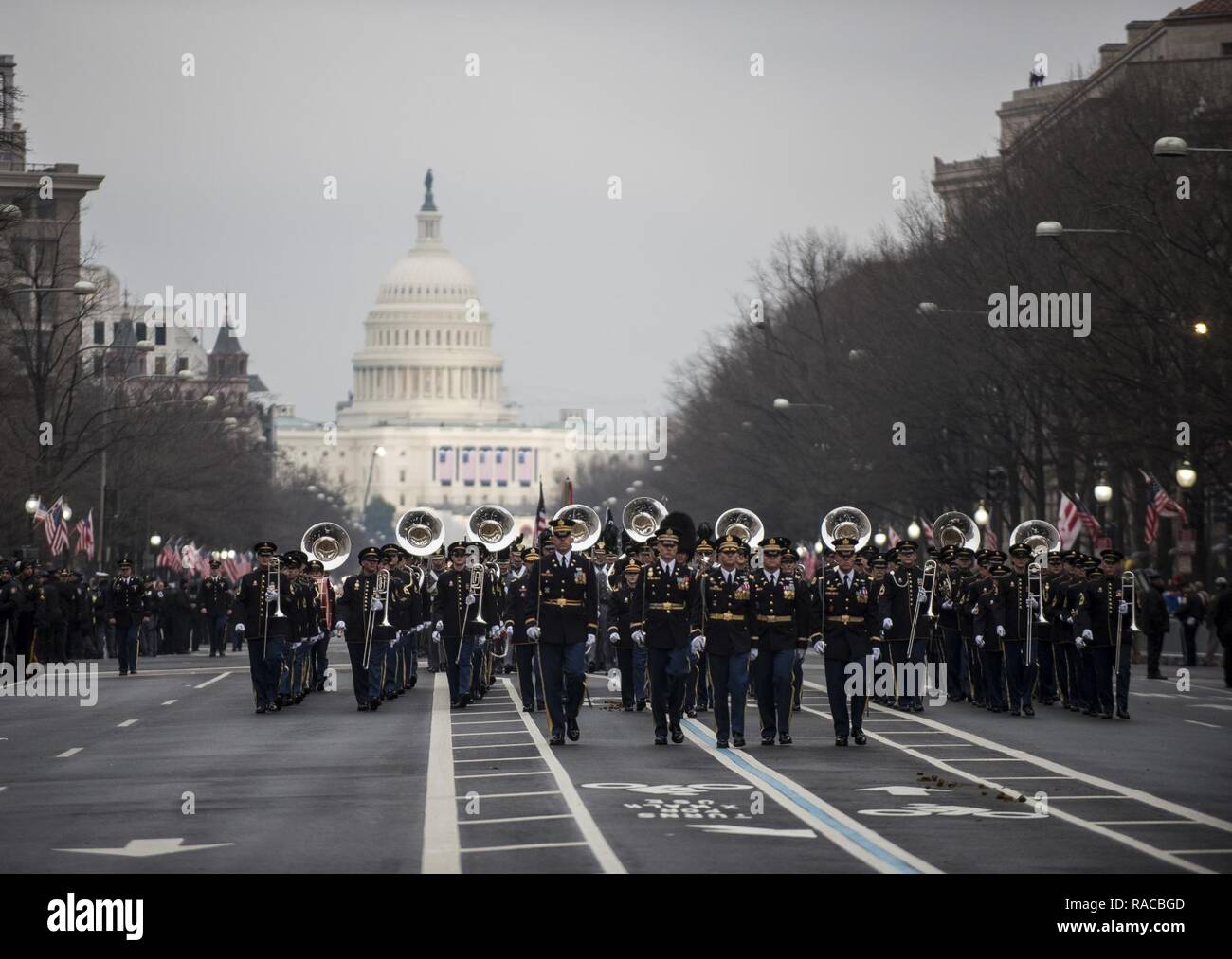 U.S. Army Soldiers march in the 58th Presidential Inauguration Parade ...