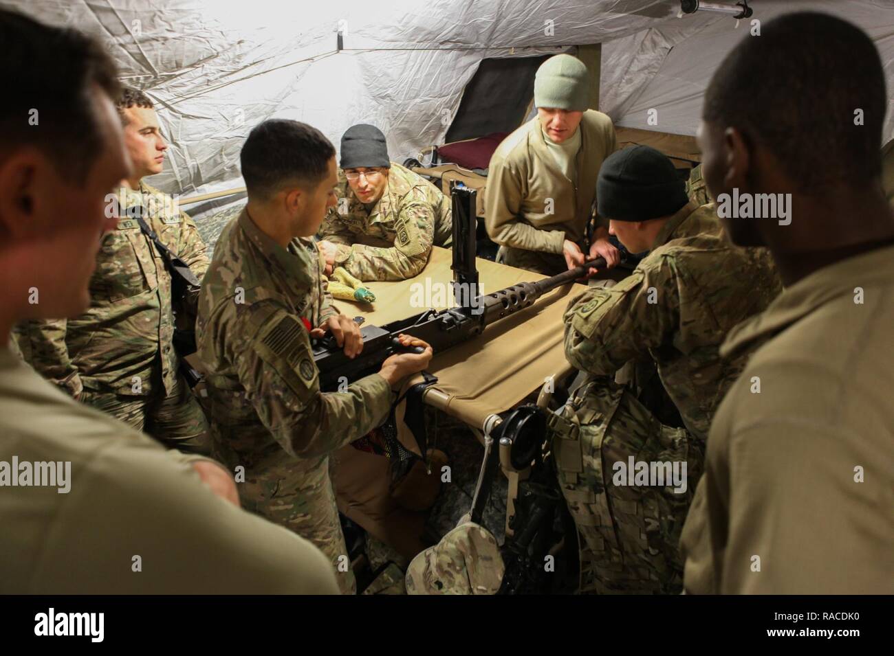 82nd airborne division advise and assist brigade hi-res stock ...