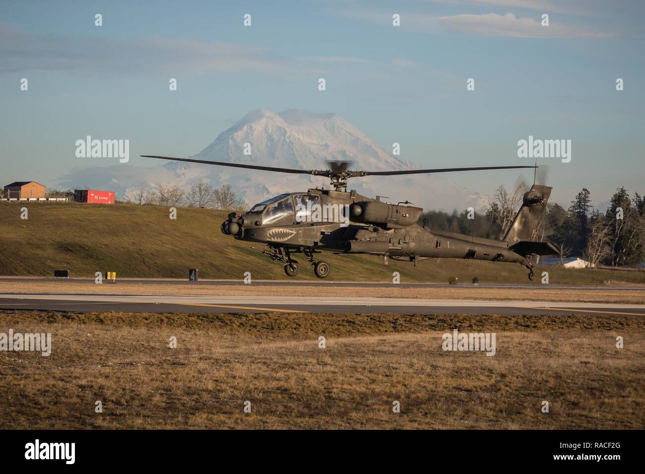 Apache helicopter simulator hi-res stock photography and images - Alamy