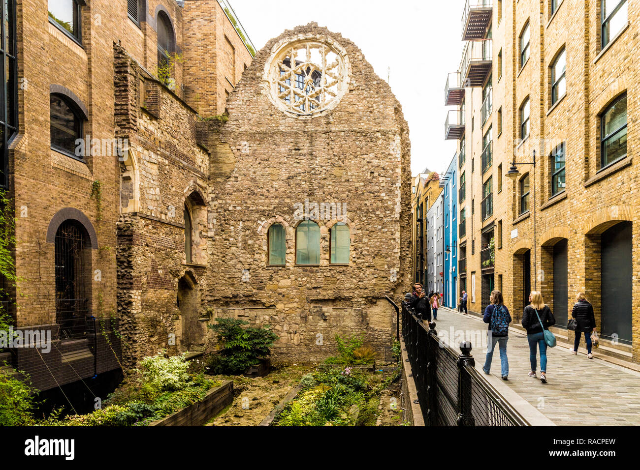 The medieval ruins of Winchester Palace, Southwark, London, England ...