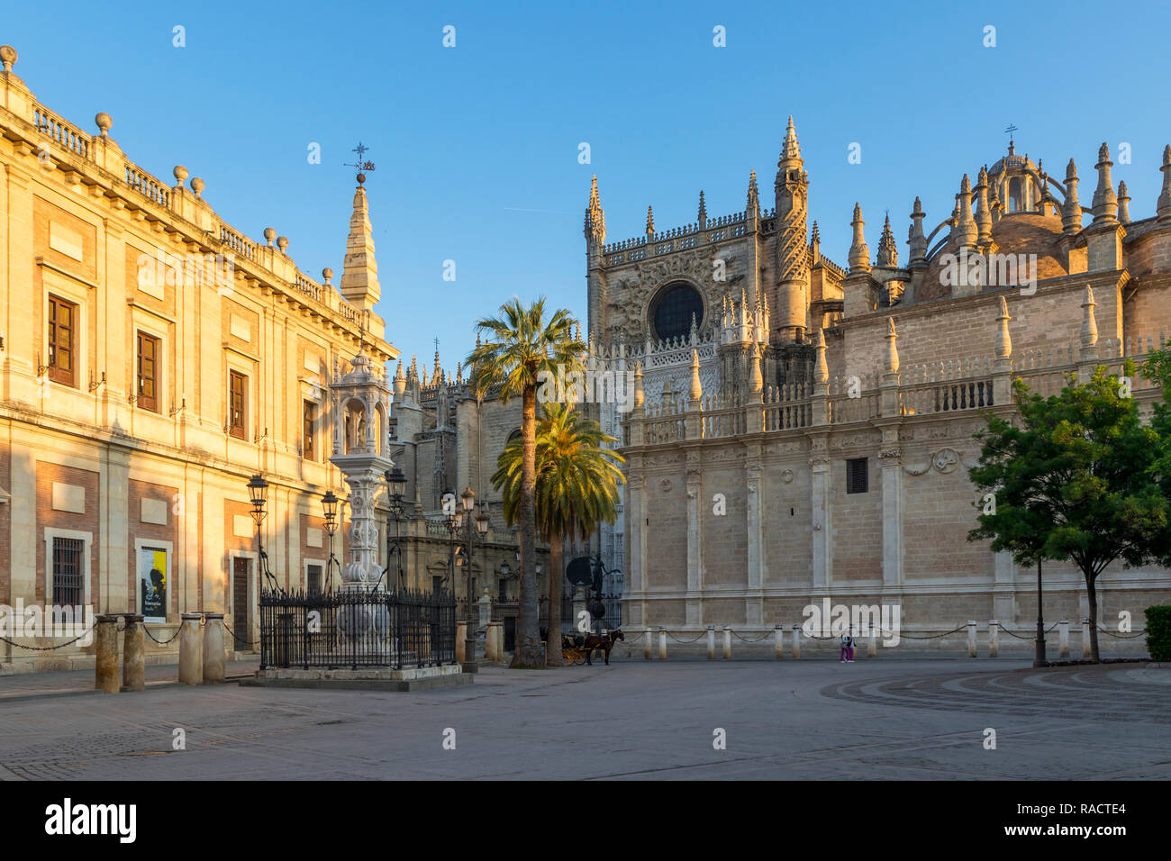 Cathedral of Seville and Archivo de Indias, UNESCO World Heritage Site ...