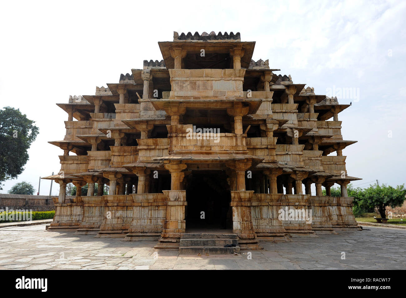 The 12th century 150 pillar Dev Somnath temple, the world's only temple ...