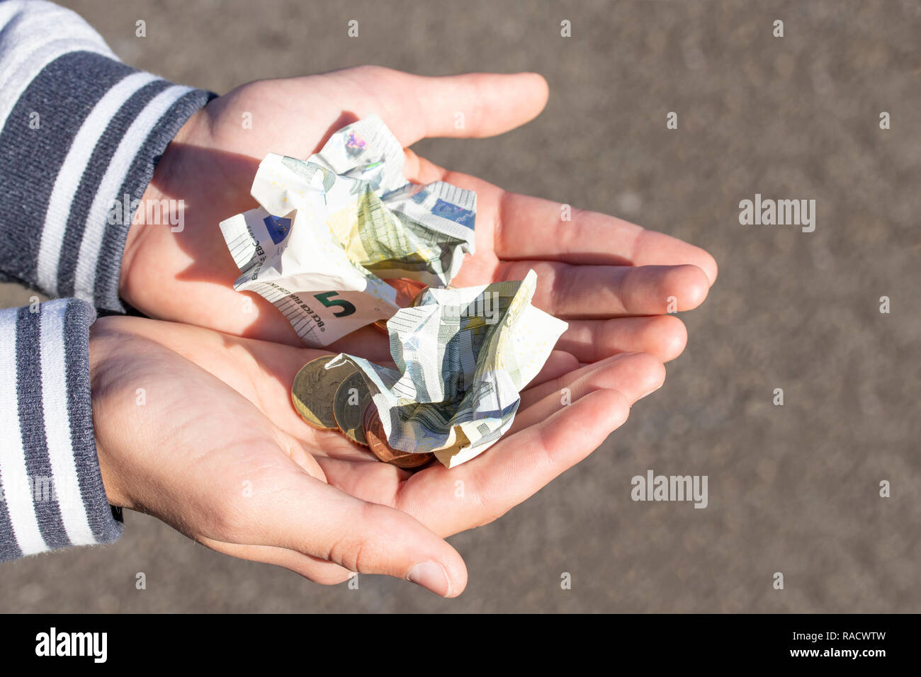 Two Hands Money Notes High Resolution Stock Photography and Images - Alamy