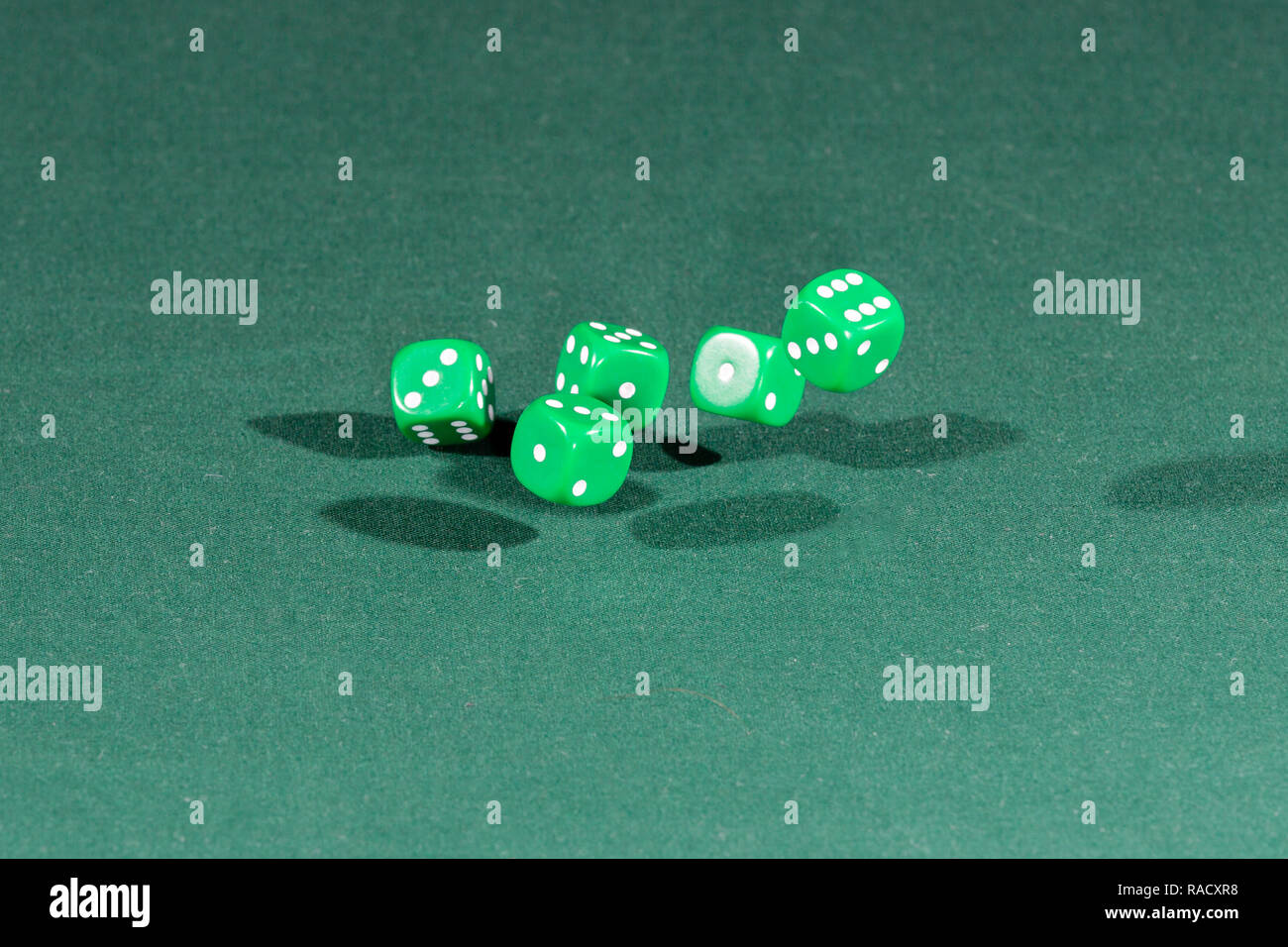Five dices on green hi-res stock photography and images - Alamy