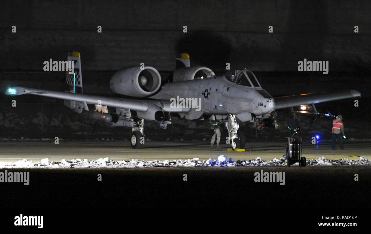 A 10 thunderbolt ii night hi-res stock photography and images - Alamy