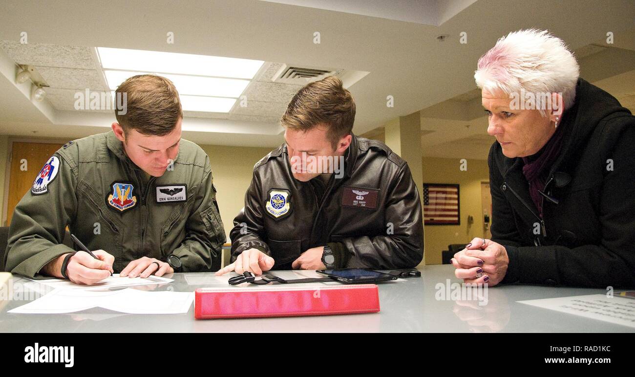 436th operations group hi-res stock photography and images - Alamy