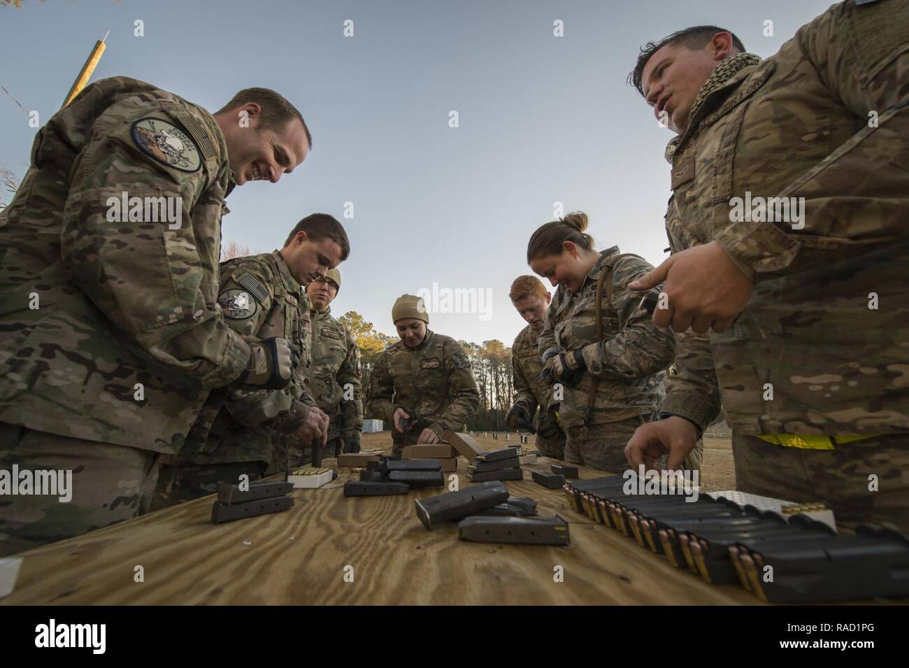 M9 combat pistol qualification hi-res stock photography and images - Alamy