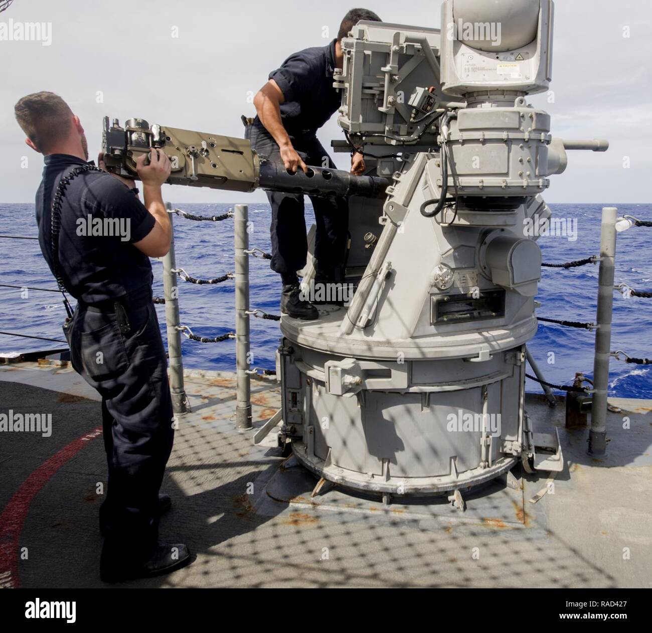 PACIFIC OCEAN (Jan. 25, 2017) Gunner’s Mate 3rd Class Ernest Hamlin ...