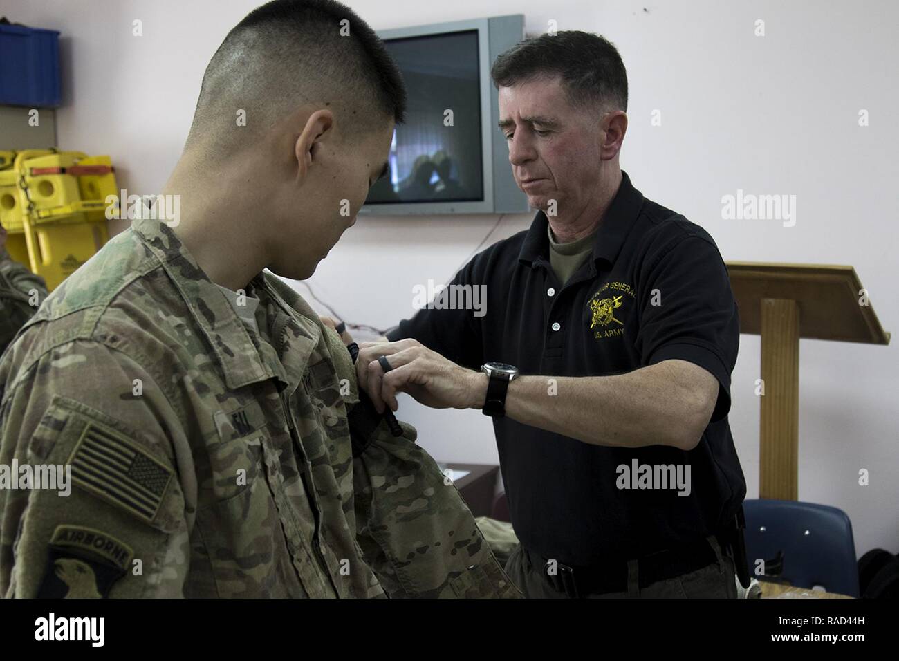 Joseph Ingignoli demonstrates how to apply a tourniquet above the elbow ...