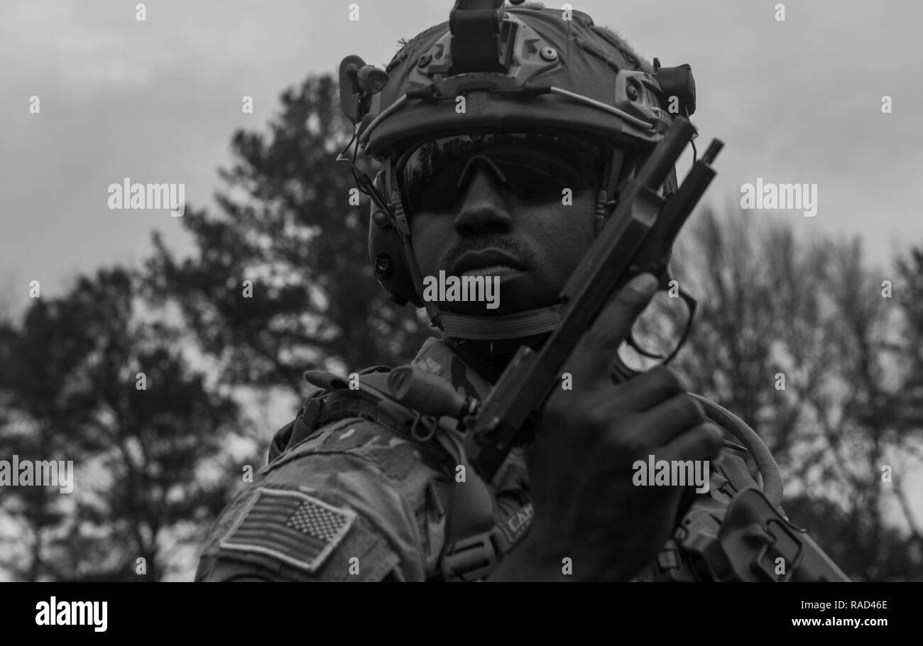 M9 combat pistol qualification Black and White Stock Photos & Images ...