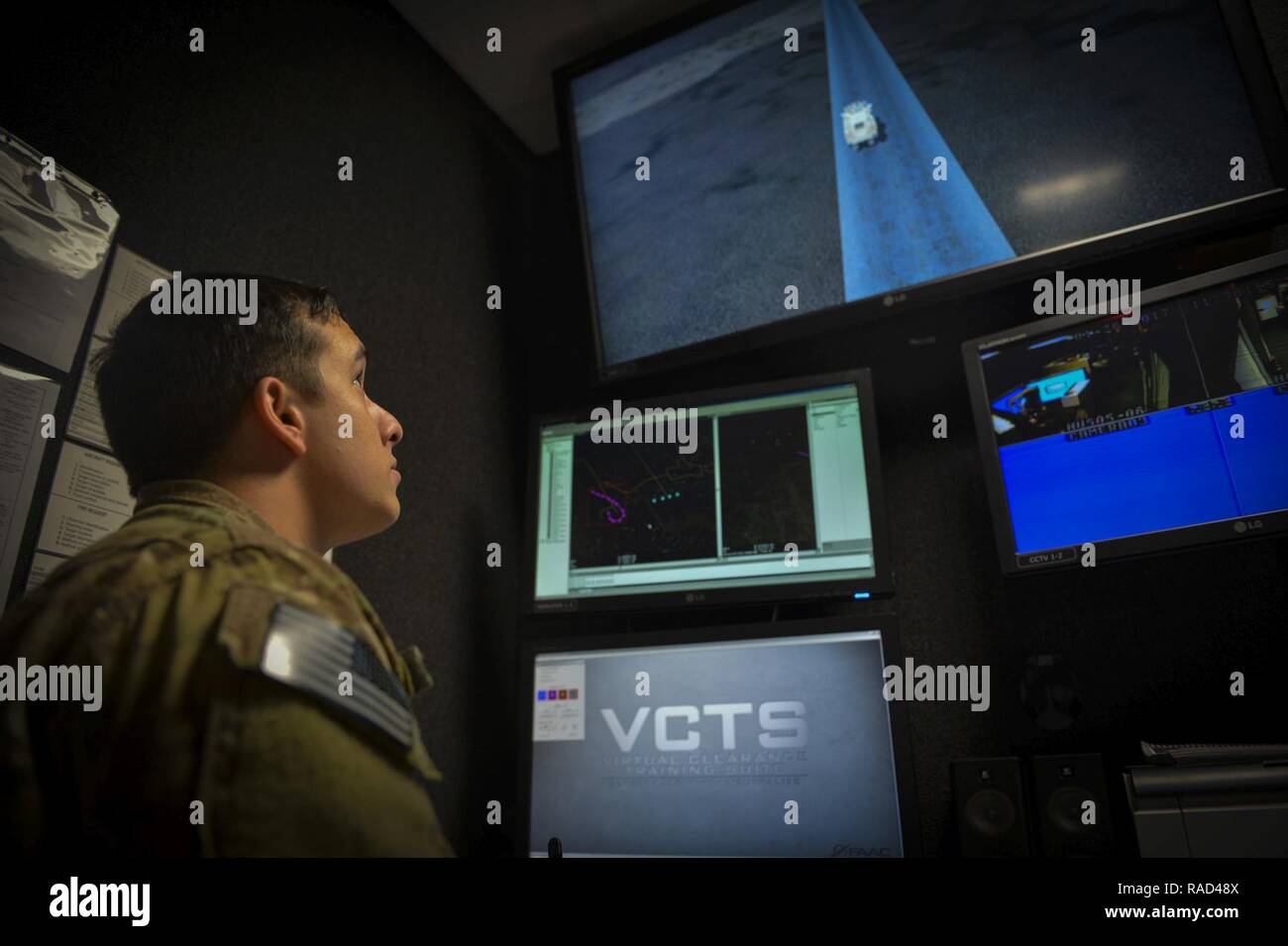 U.S. Air Force Staff Sgt. Nicholas Byers, 1st Combat Camera Squadron ...